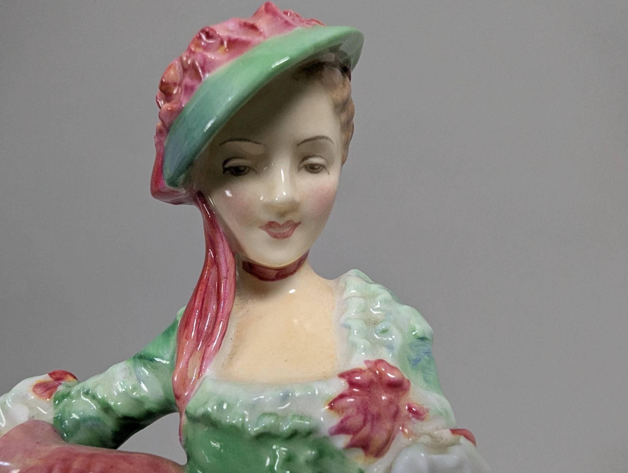 Royal Doulton HN 2028 Kate Hardcastle Figurine in Glossy Finish ...